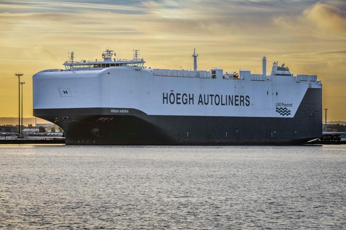The world's largest and environmentaly friendly RORO makes its maiden ...